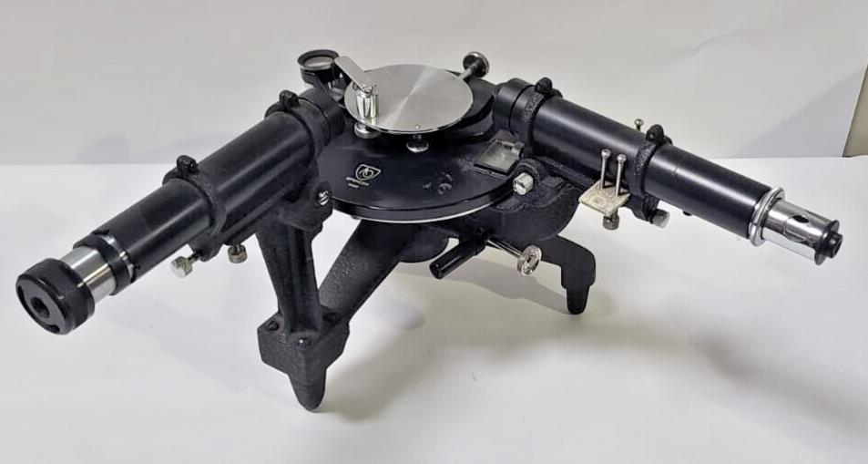 American Optical Instrument Spencer Microscope 2655 AO Comes with a bo