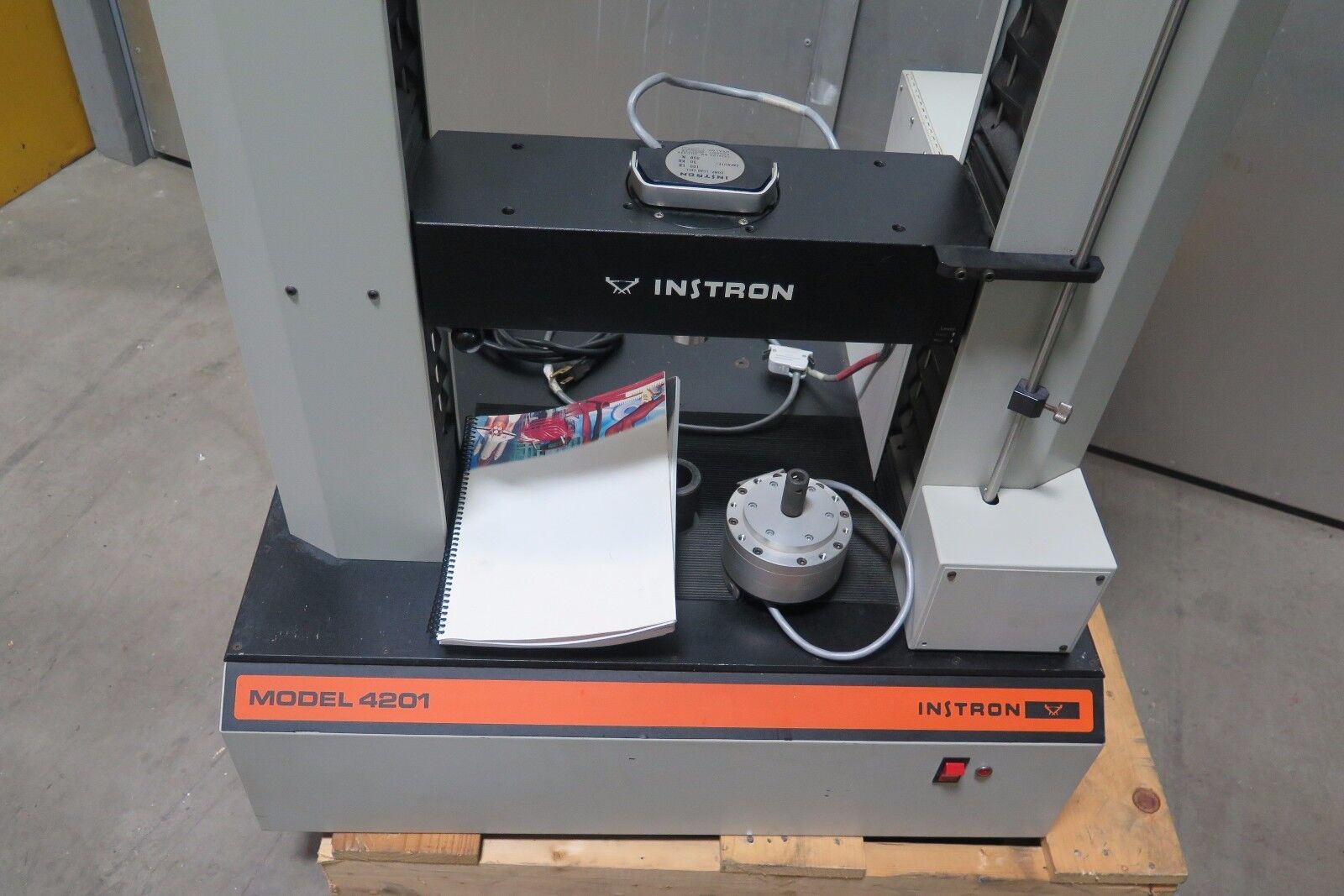 Instron 4201 Tensile Strength Tester No Controller