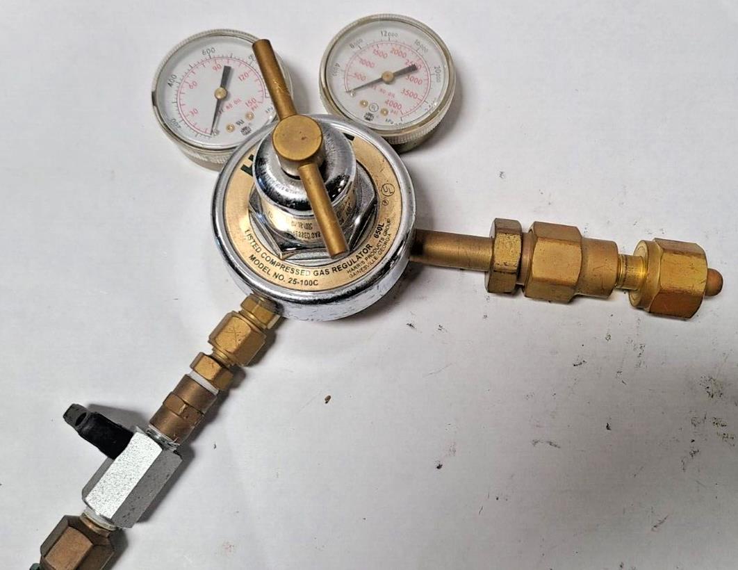 25-100C Harris, Oxygen Single Stage Regulator