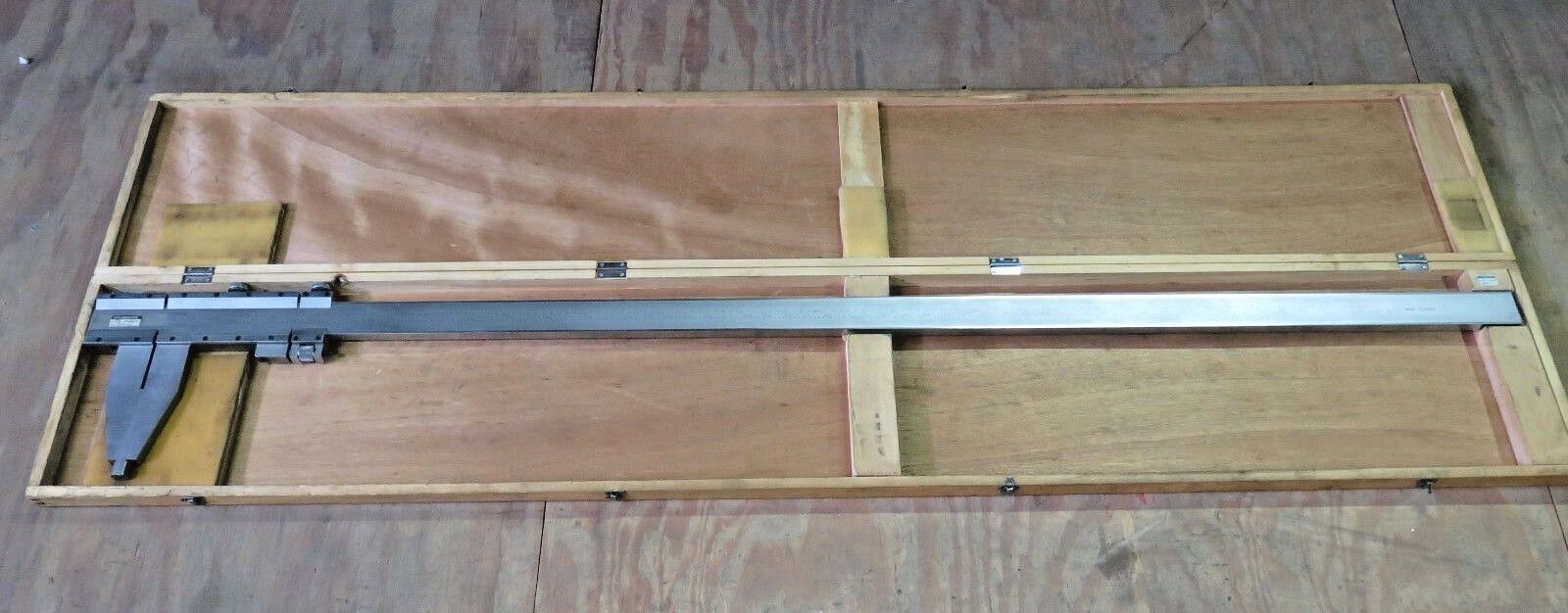 Vernier Caliper 0-60" / 0-1500mm Wooden Case Heavy Duty