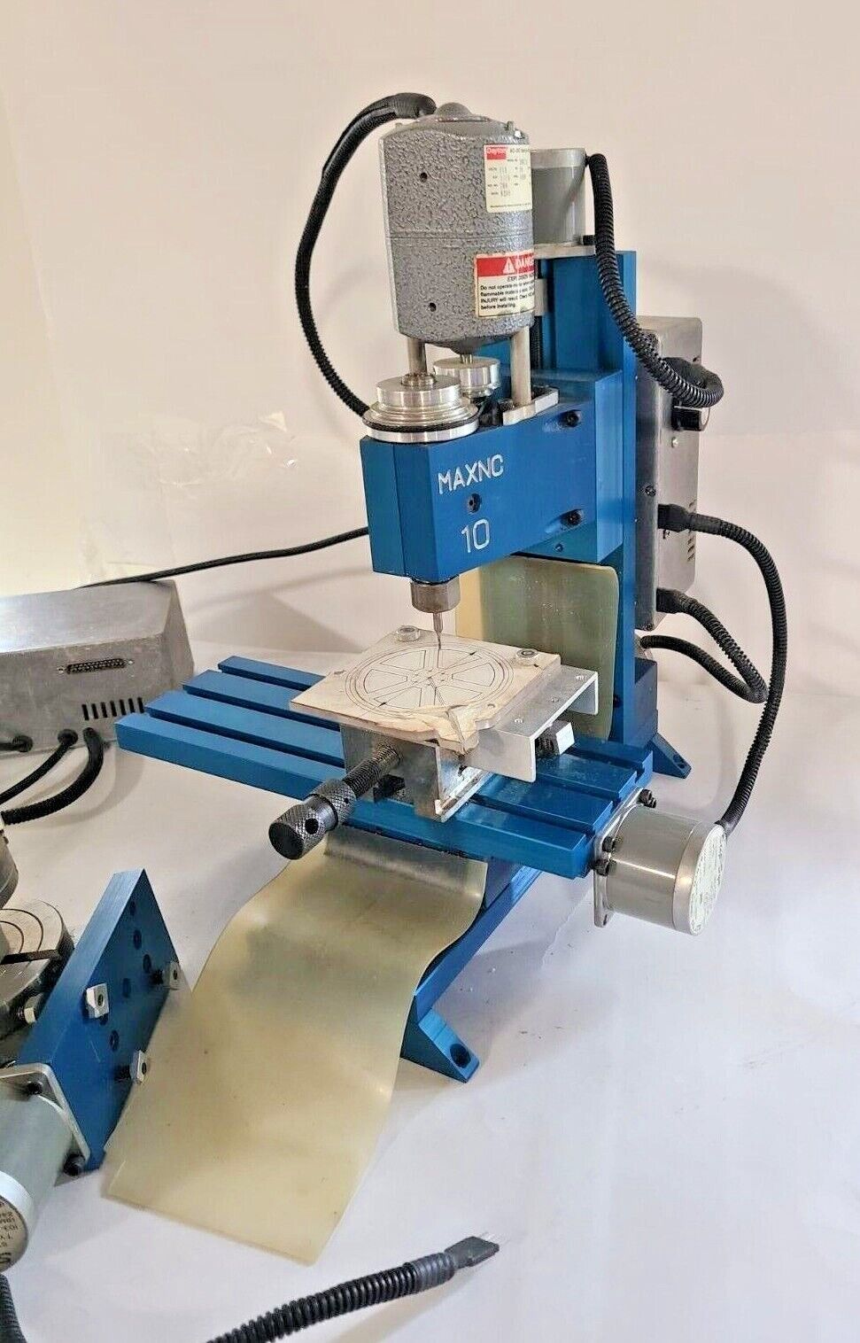Maxnc 10 CNC Ready Mini Mill Milling Machine With 4th Axis and Power S