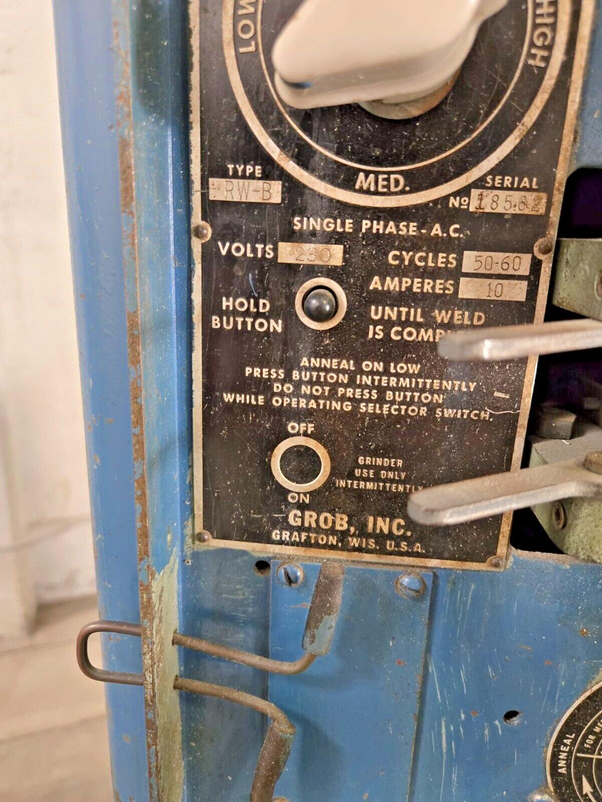 Grob NS18 18” Vertical Band Saw w/ Blade Welder