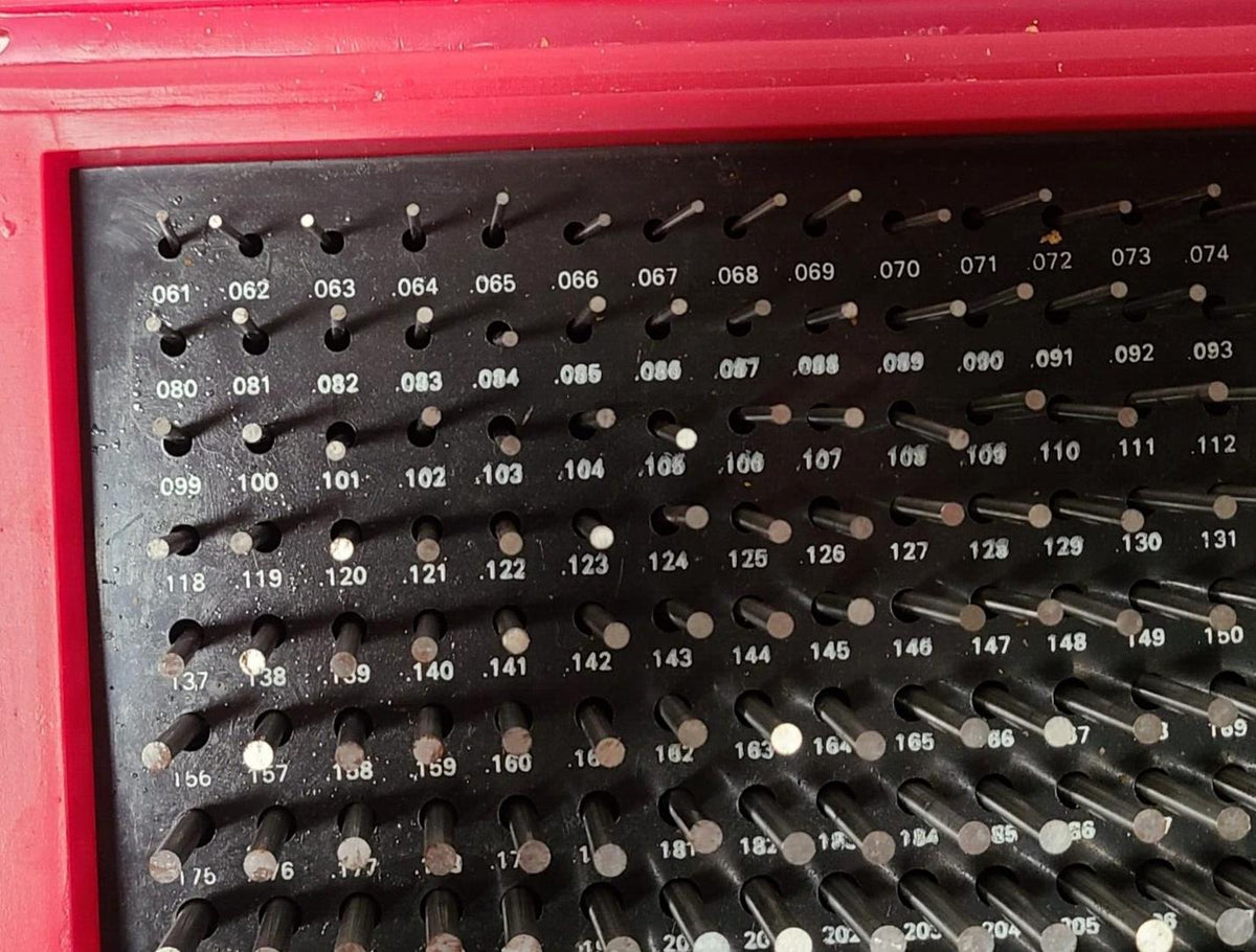 Starrett Precision Pin Gage Set 200 Pcs DP67483 0.061" to 0.250" Spi G