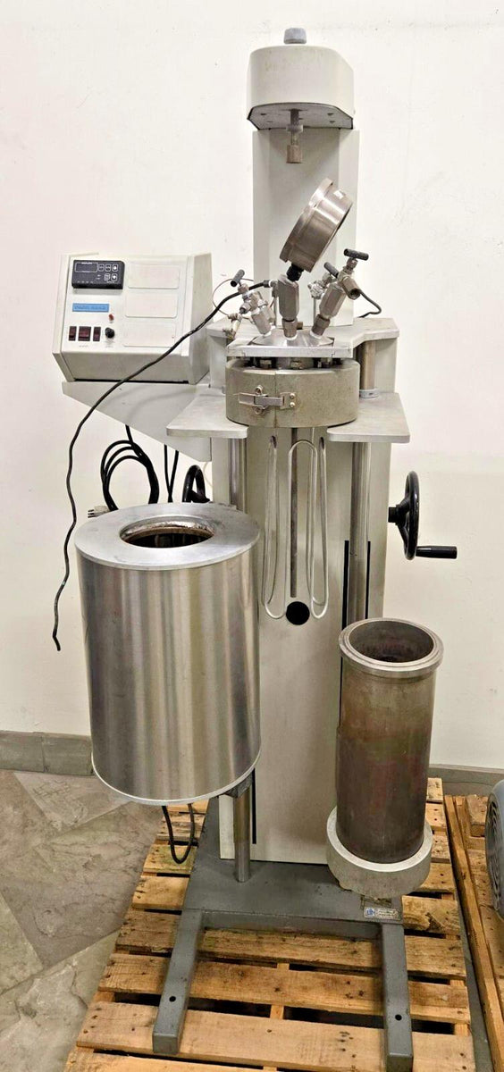 Parr Instrument 4554 Stirred Reactor 2 Gallon Pressure Vessel 4843 Con