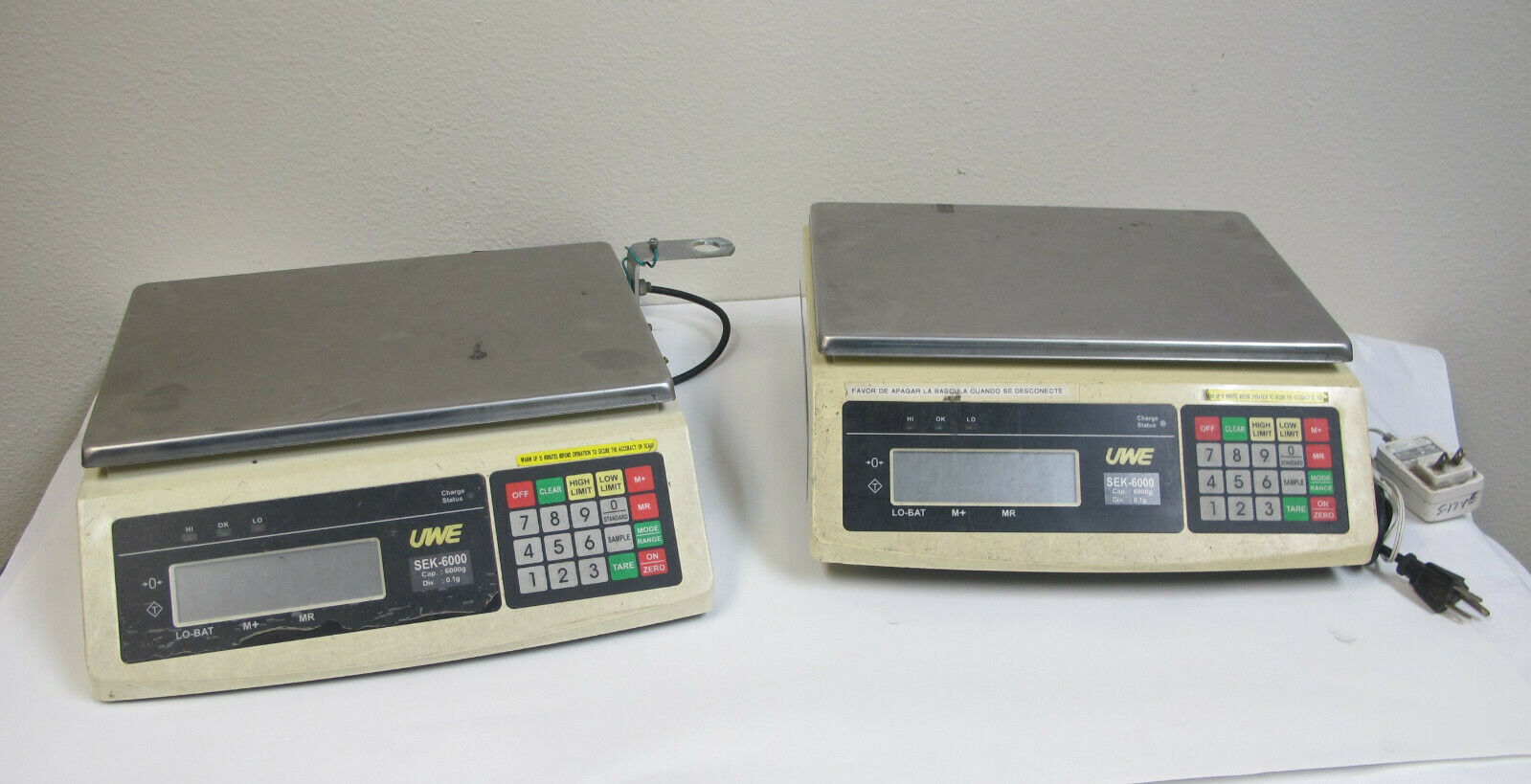 Lot of 2 UWE Model: SEK-6000 Digital Weighing Scale Capacity 6000g for