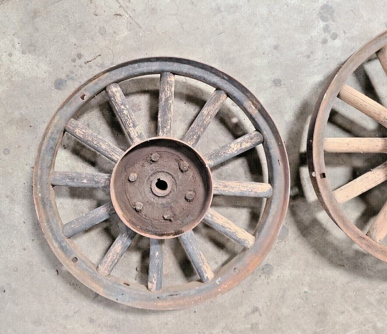Lot Of 2 Vintage Model T Ford Wooden Spoke Wheel 21" 12 Spoke Original