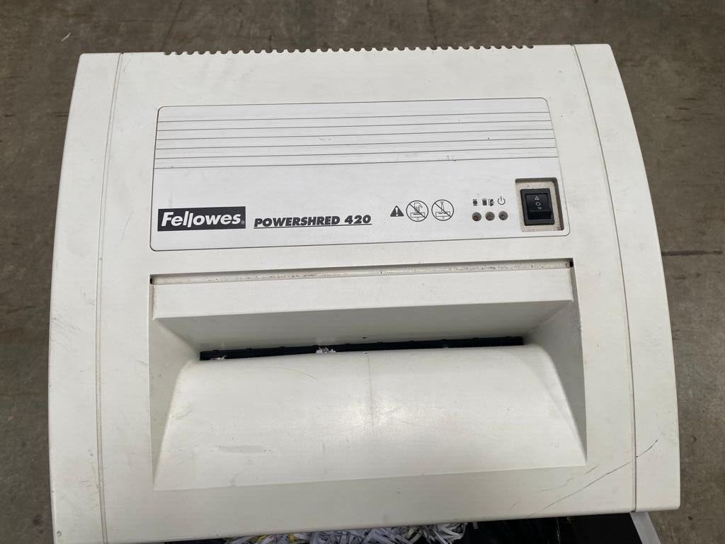 Fellowes PS 420 Paper Shredder PowerShred Strip Cut StripCut Industria