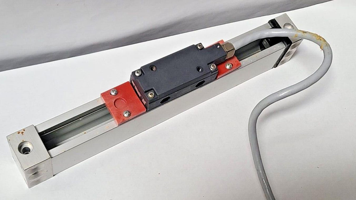 New HEIDENHAIN Model 701 Linear 10.5" Scale Encoder Head