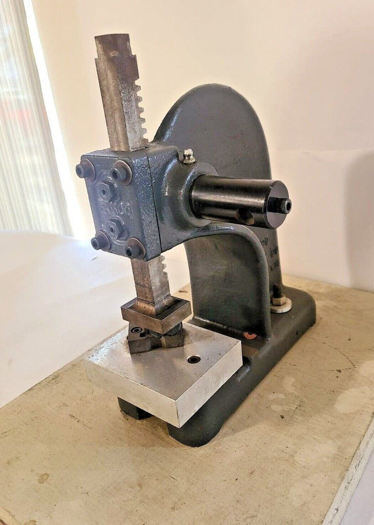 FAMCO USA # No. 0 Bench Arbor Press Machinist Tool
