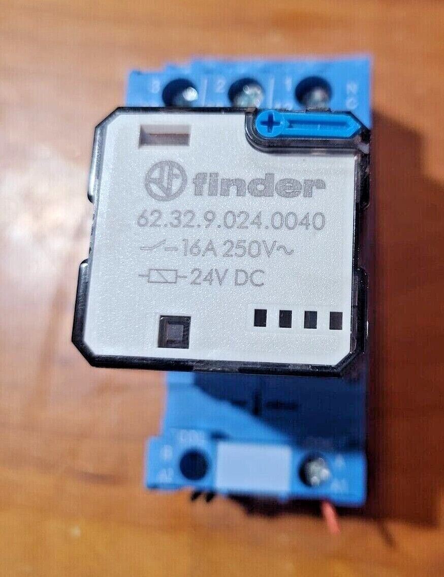 Finder Type 92.03 Relay Base w/ 62.32.9.024.0040 Relay 16A 250V