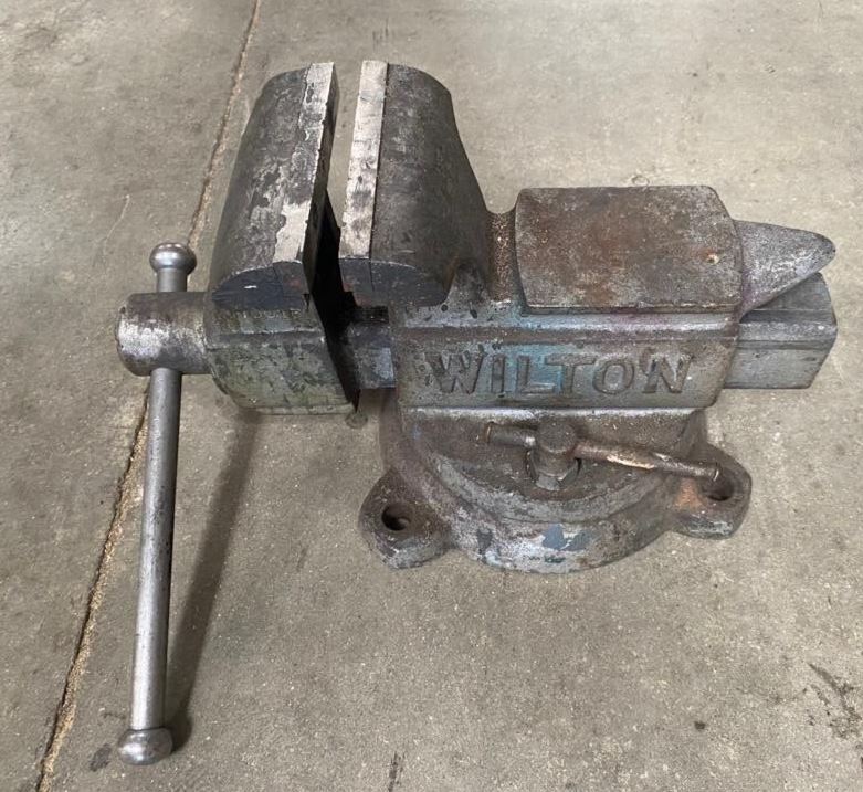 Wilton 6” Bench Machine Vise With Anvil