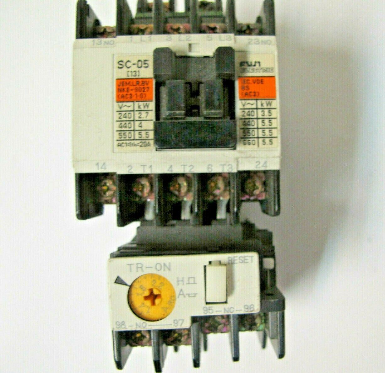 Fuji Electric SC-05 Contactor 10HP W/ TR-0N Overload Relay Cover 600V