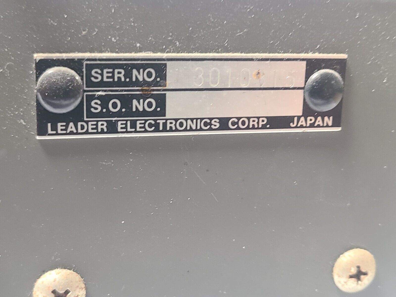 Leader LCG-400 NTSC Color Bar Pattern Generator