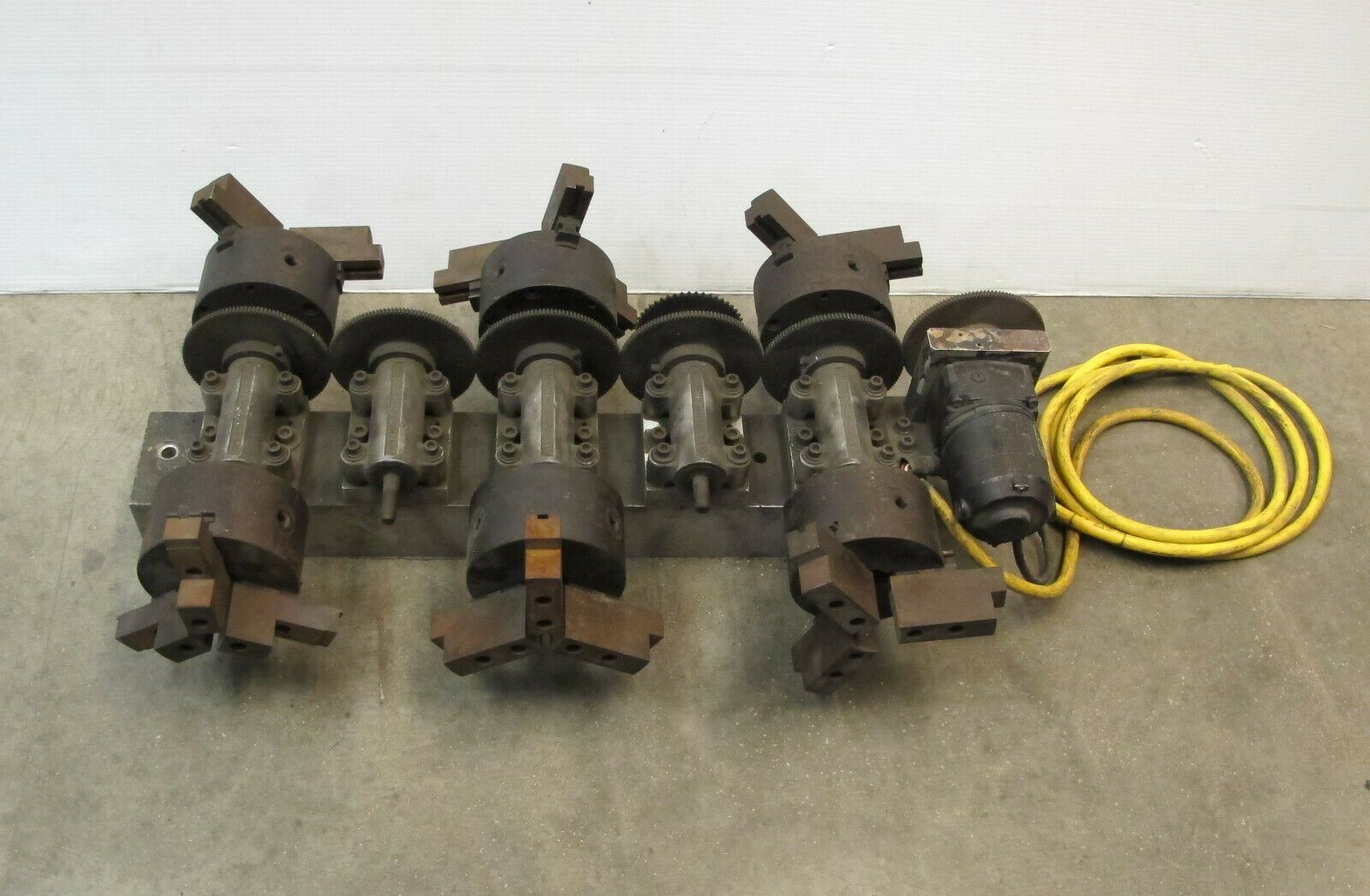 Multi Station Rotary Fixture With 6 Chucks for Electron Beam Welder Mo