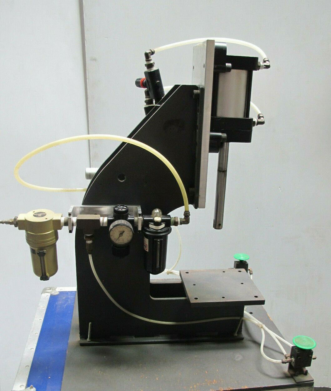 Table Top Pneumatic Air Arbor Press Machine 7.5" Throat Depth