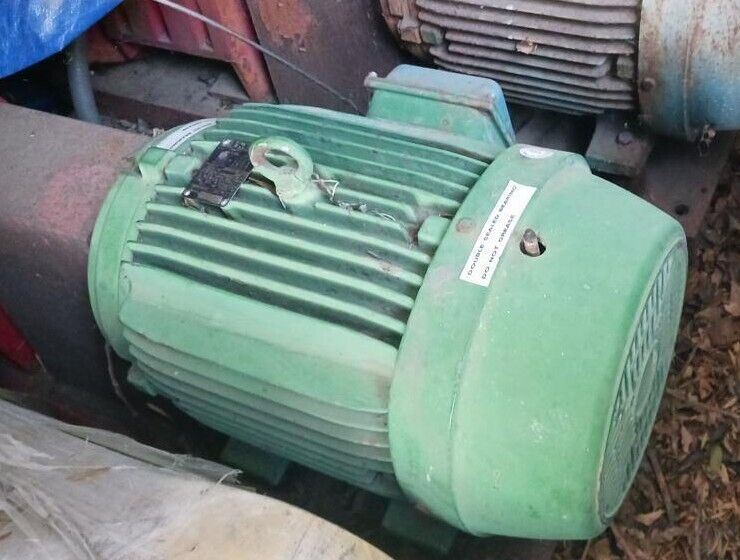 WEG NEMA Premium 25 HP 1770 RPM 284T 3Ph 208-230/460 V 60 Hz 02518ET3E