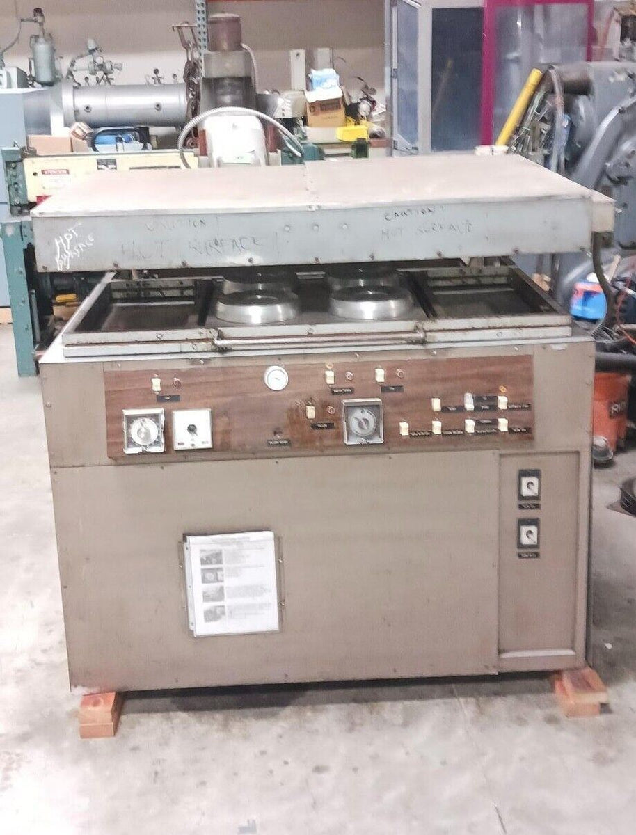 48” x 24” Vacuum Forming Machine THERMOFORMER TRI VAC INDUSTRIES Model