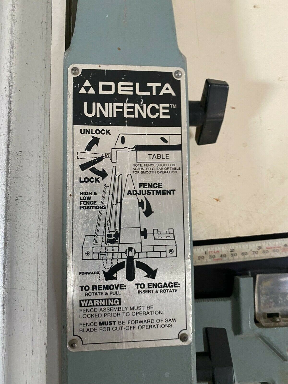 Delta Unisaw 10” Table Saw 3HP 1 Phase 230v Tilting Arbor Model 34-802