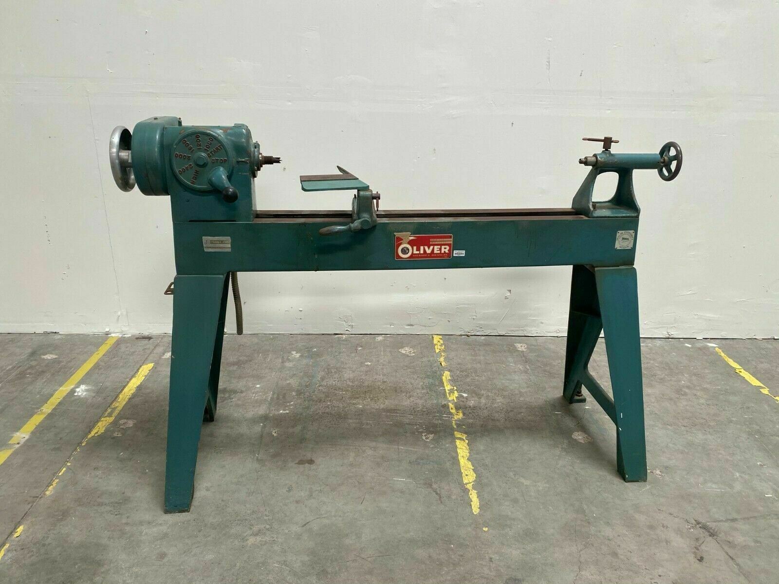 Original OLIVER Model 2159 Heavy Duty 14" Wood Lathe 1HP 3 Phase USA M