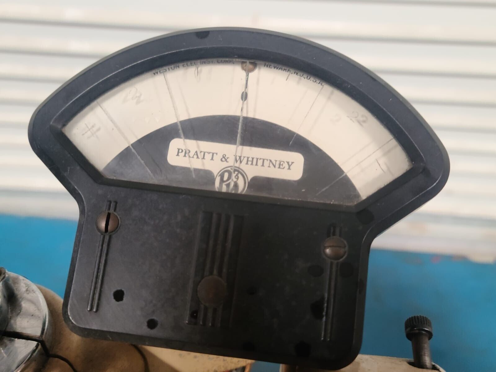 Pratt & Whitney Super Micrometer Measuring Machine