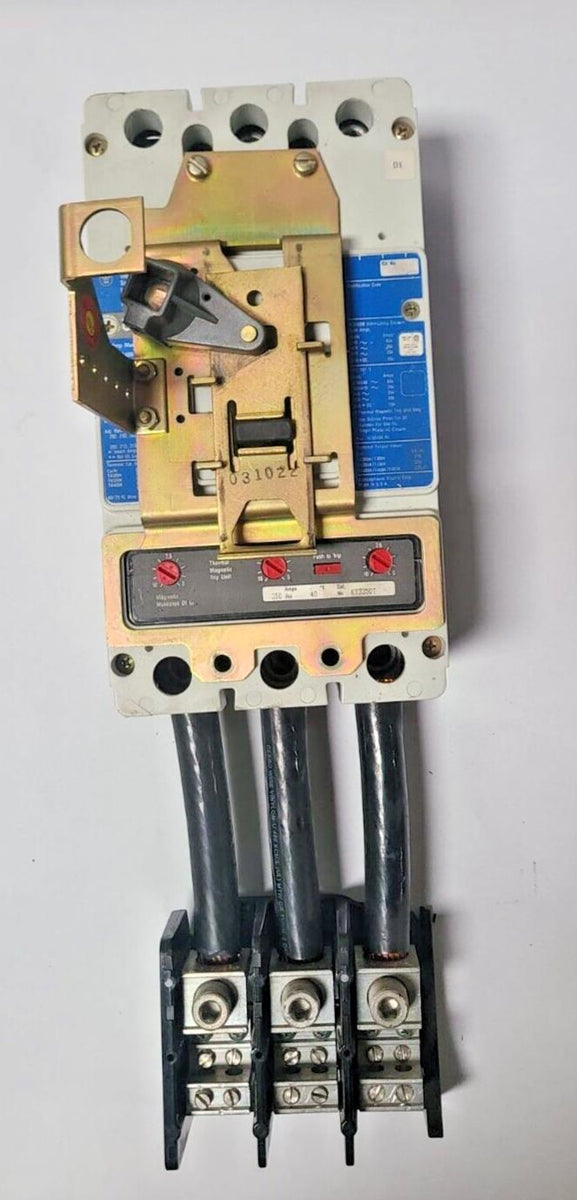 Westinghouse KD3400F 3 Pole Eaton Cutler Circuit Breaker 400 AMP